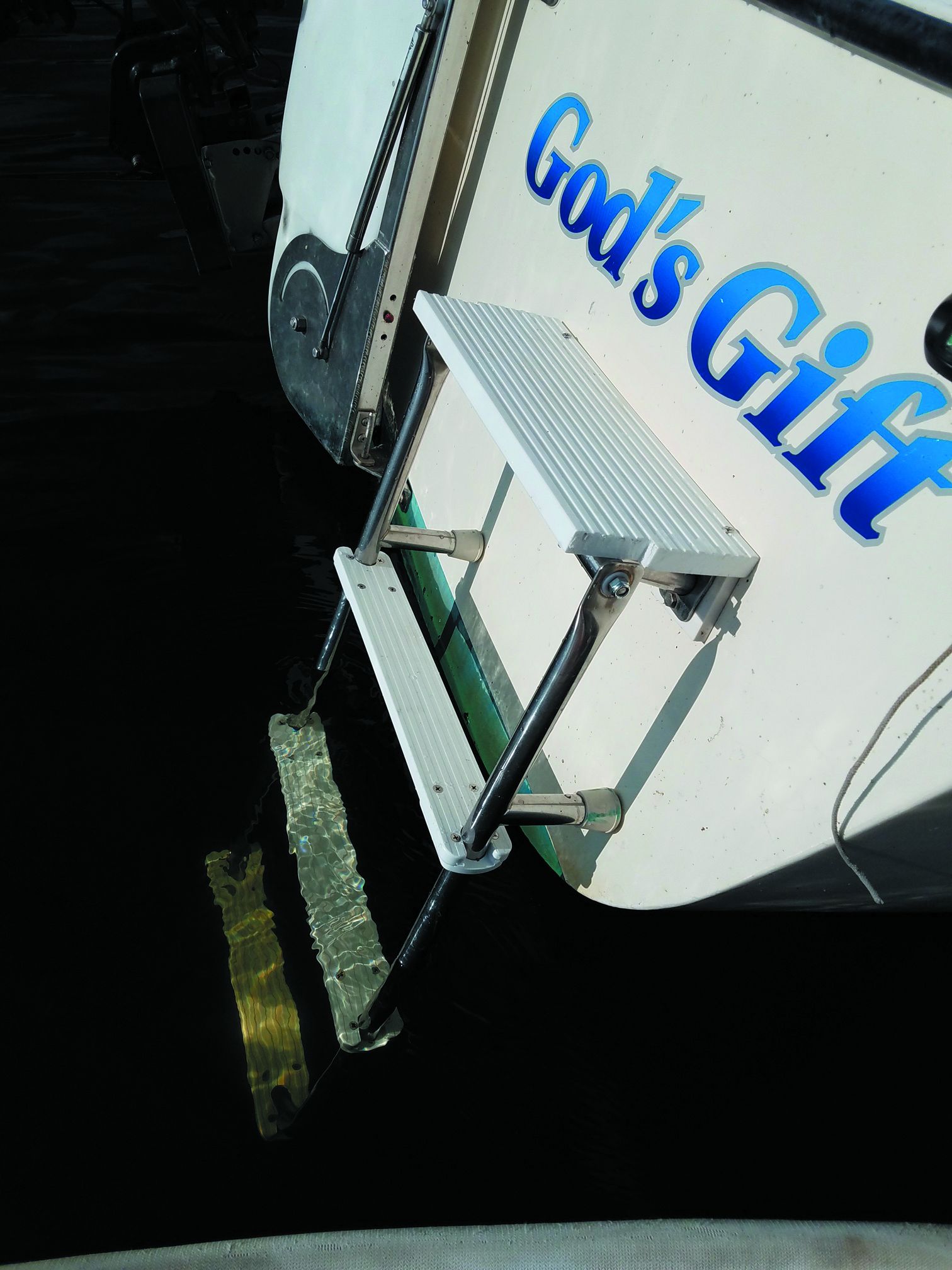 Practical Boarding Ladders - Practical Sailor